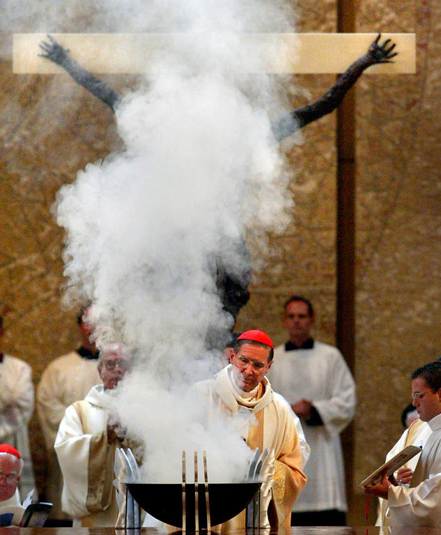 For Roger Mahony, clergy abuse cases were a threat to agenda - Los ...